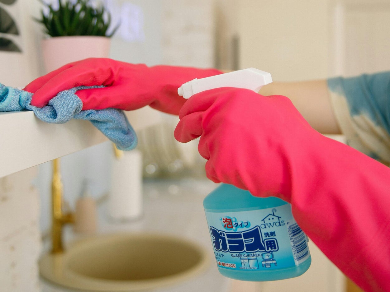 Experience the Peace of a Sparkling Clean Space in London