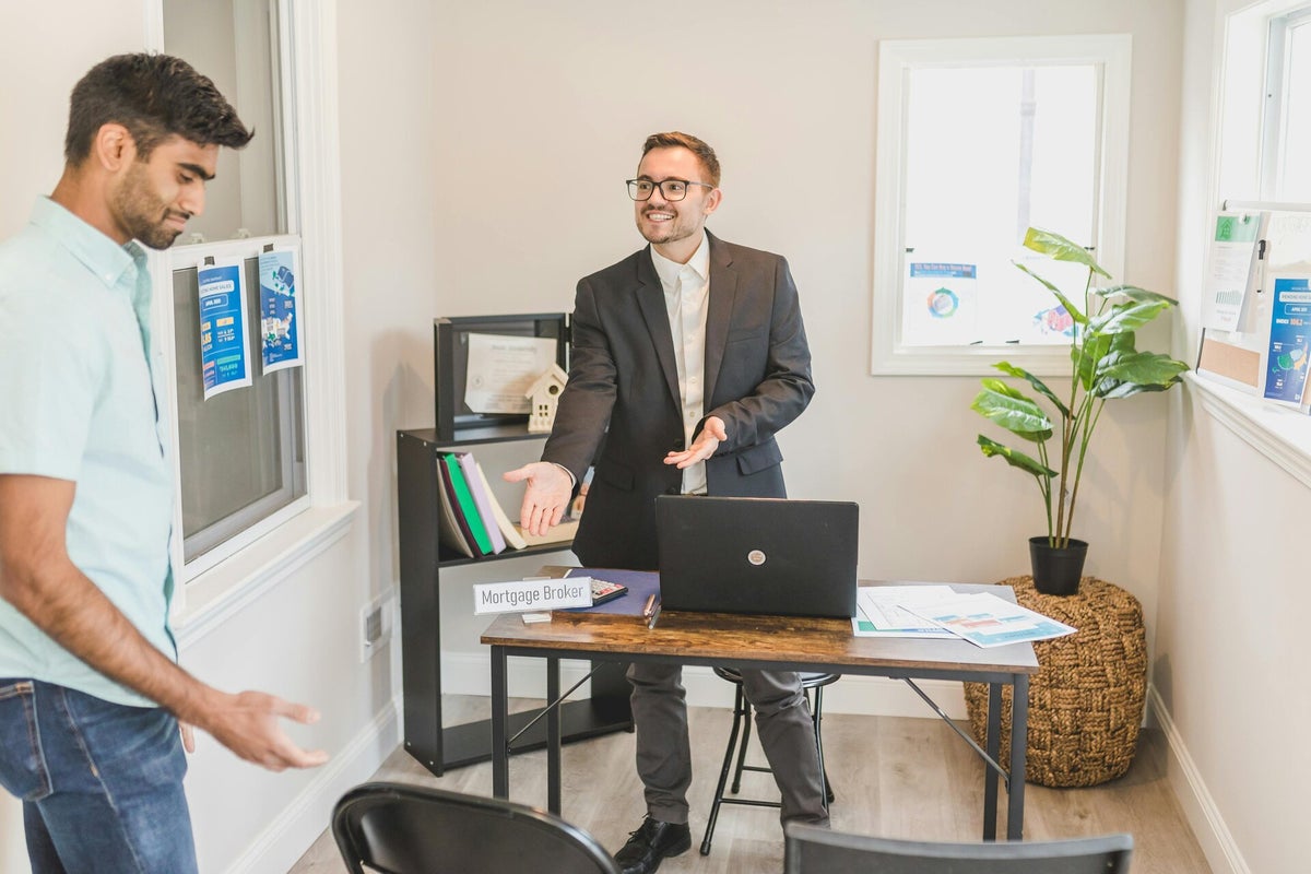 About Us | LINDA CROSS REALTY LLC