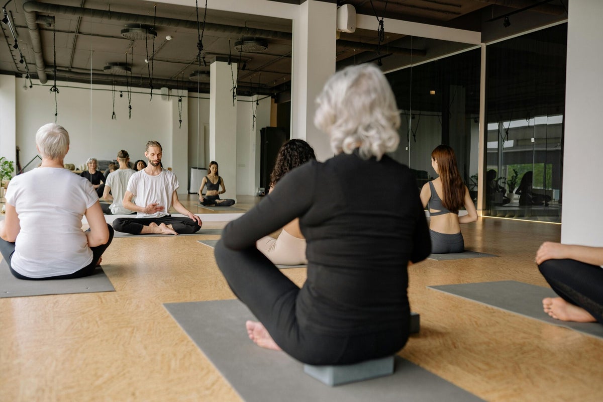 ACU-YOGA WITH SUN BEY
