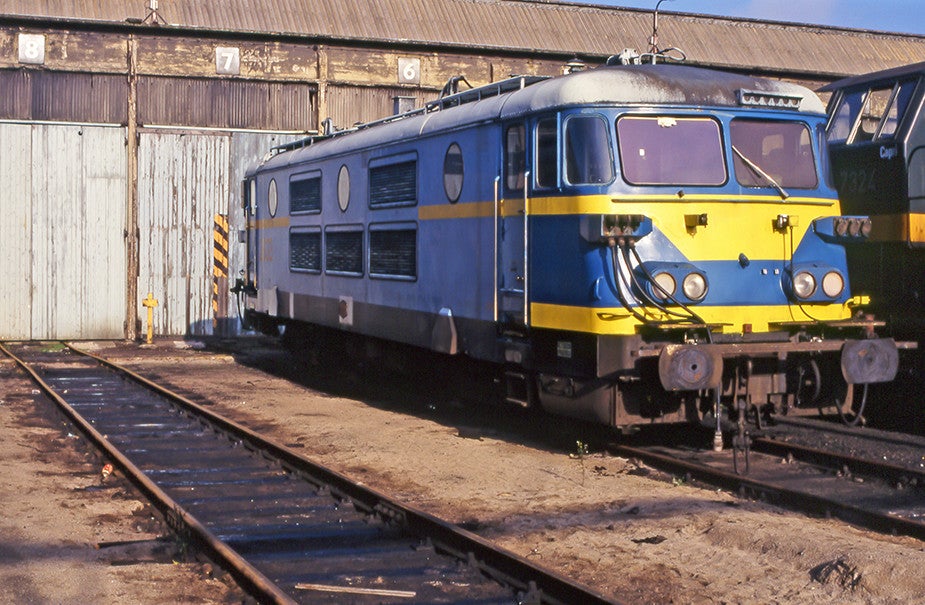 Bezoek Stelplaatsen met ex-NS locs 2400 / PFT/TSP | Treinspotter-ton ...