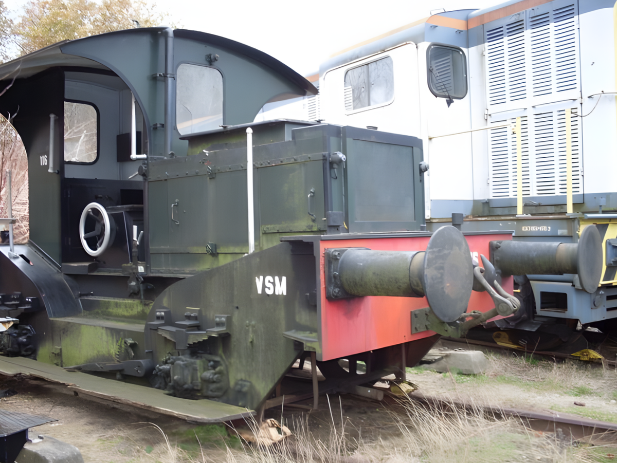 NS 100 (Oersik) / Rangeerlocs / Nederlands materieel | Treinfanaat