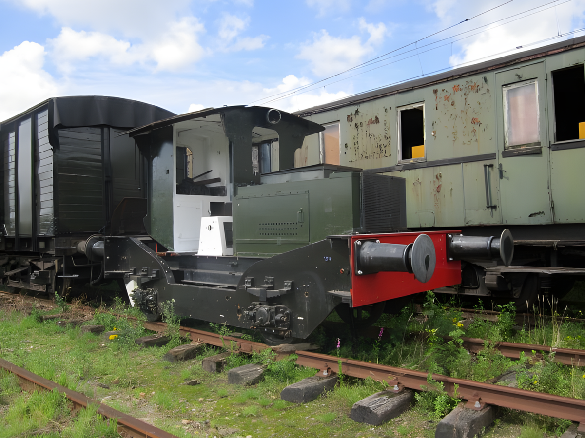 NS 100 (Oersik) / Rangeerlocs / Nederlands materieel | Treinfanaat