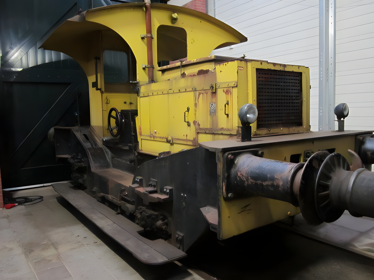 NS 100 (Oersik) / Rangeerlocs / Nederlands materieel | Treinfanaat