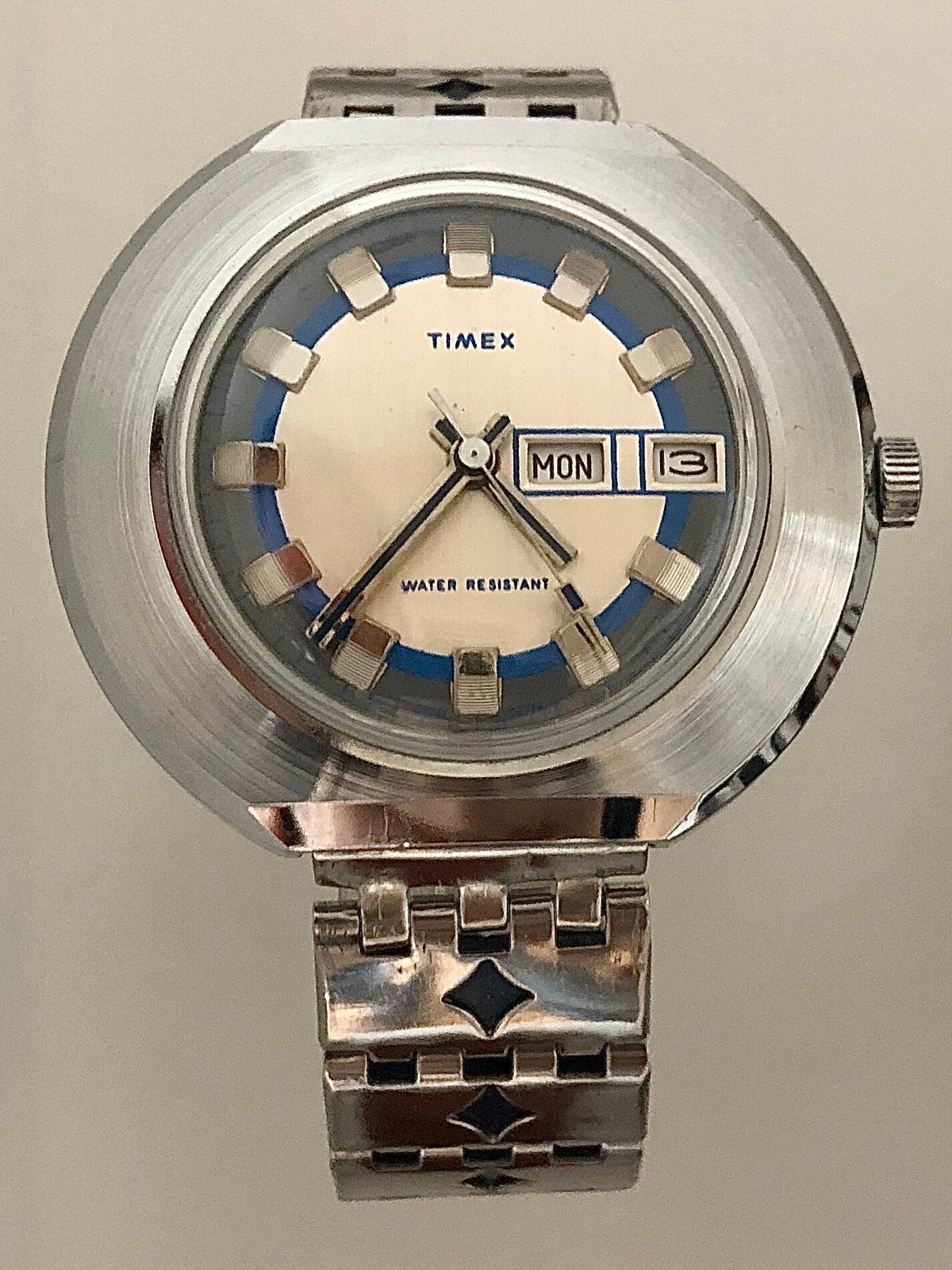 TIMEX Cases / TIMEX V | Arteepee's Watch Collection