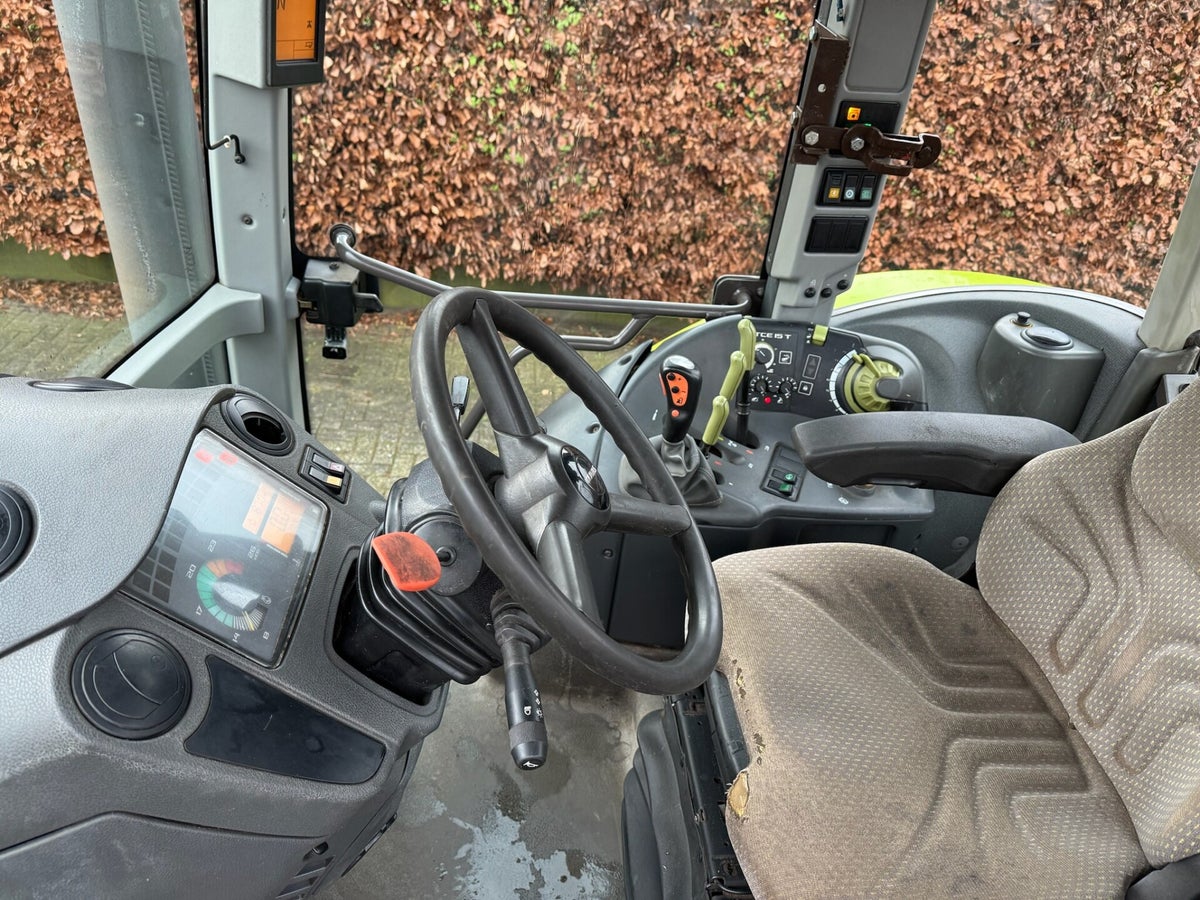 Claas Ares 697 ATZ | Damhuis tractoren
