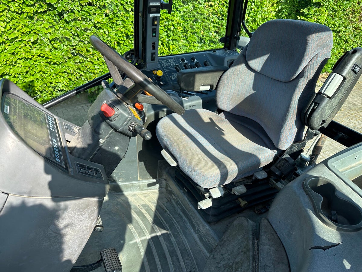 New Holland TM155 RC | Damhuis tractoren
