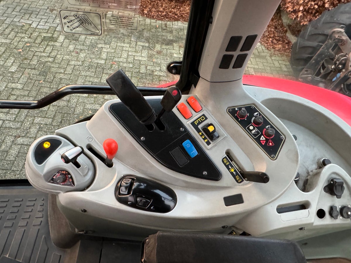 Massey Ferguson 5455 Dyna4 | Damhuis tractoren