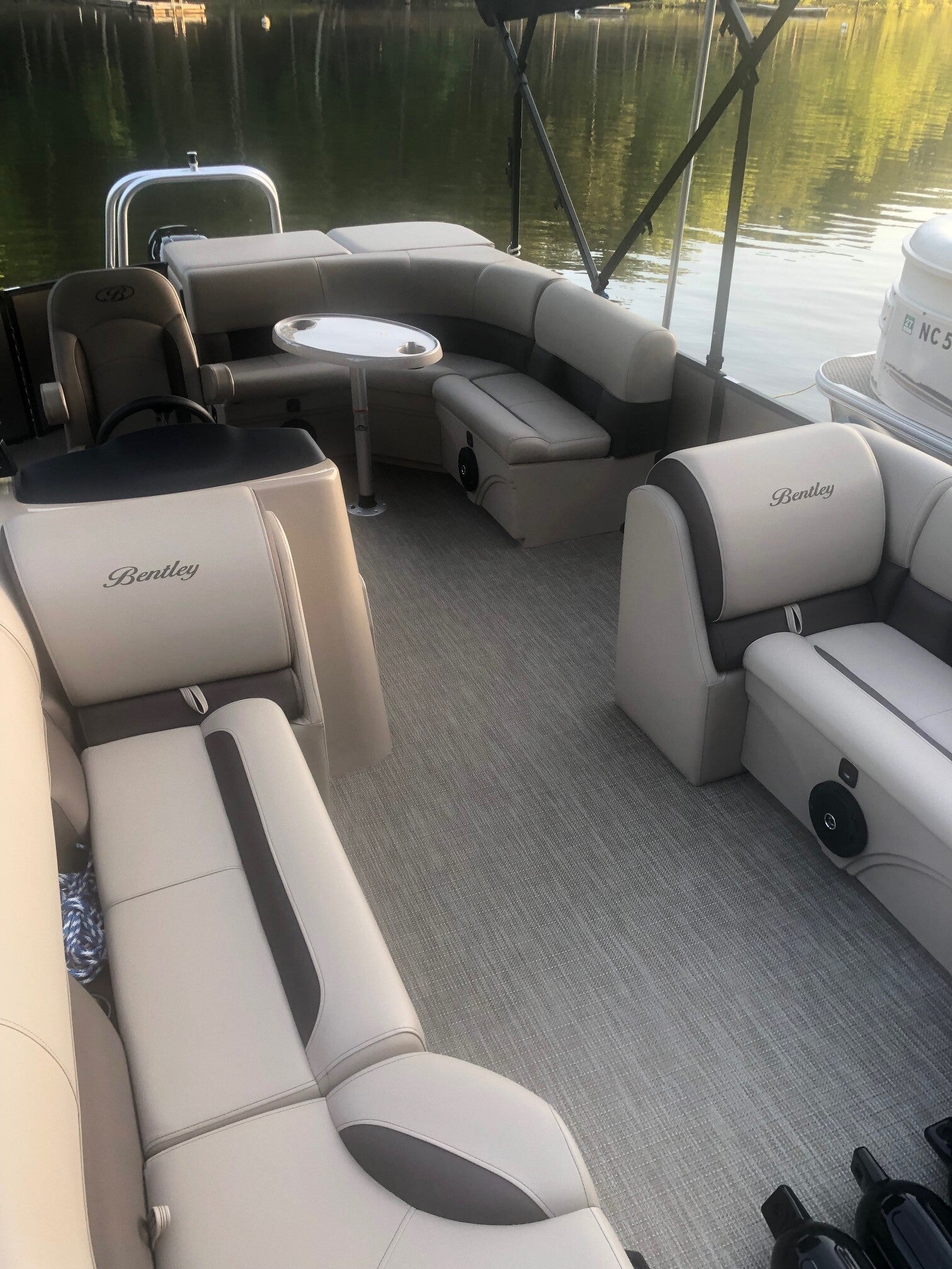 Pontoon Boat Rentals | Kerr Lake Adventures