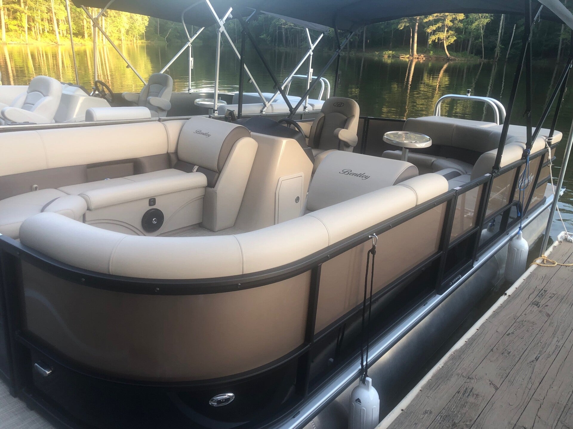 Pontoon Boat Rentals | Kerr Lake Adventures