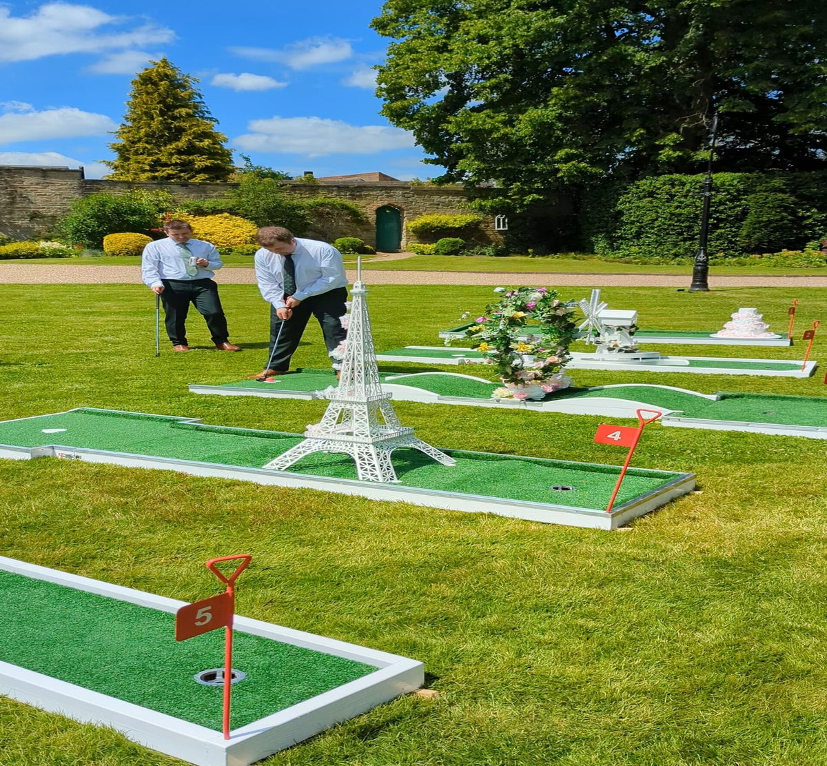Luxury Wedding Mini Golf Hire in Nottinghamshire & the Midlands