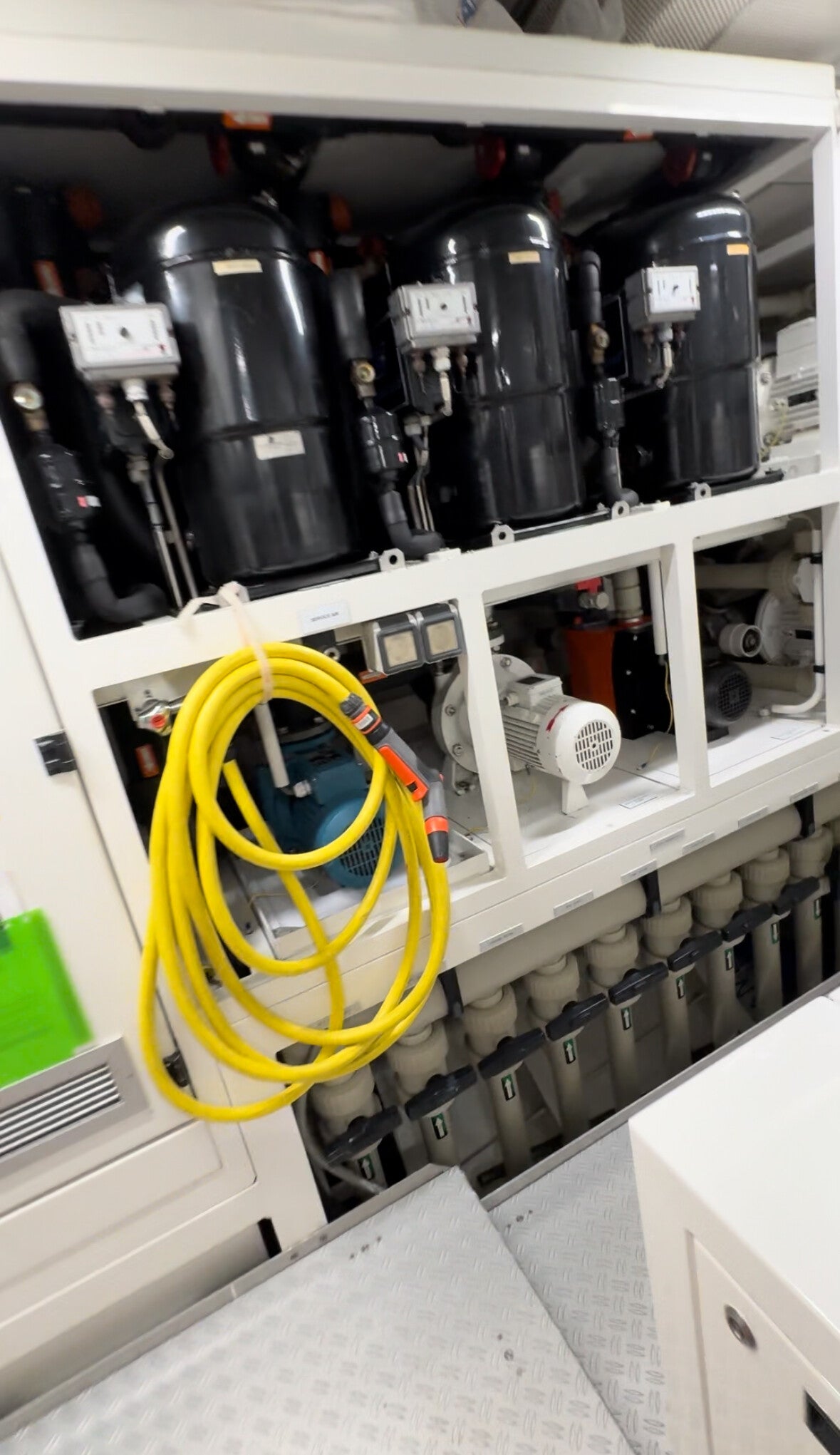 Mobile Refrigeration / REFRIGERATION SERVICES | JWH Marine Services Ltd