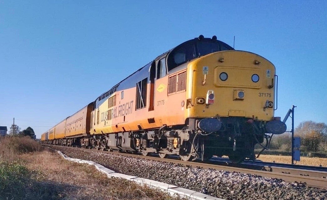 4/12/2021 : Colas Class 37 Test Train | RailwayTrainPhotographs