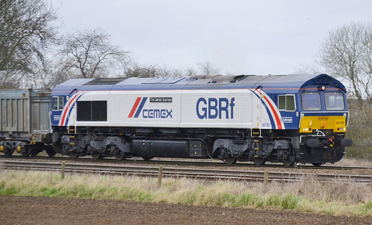 4/2/2020 : Class 66 | RailwayTrainPhotographs