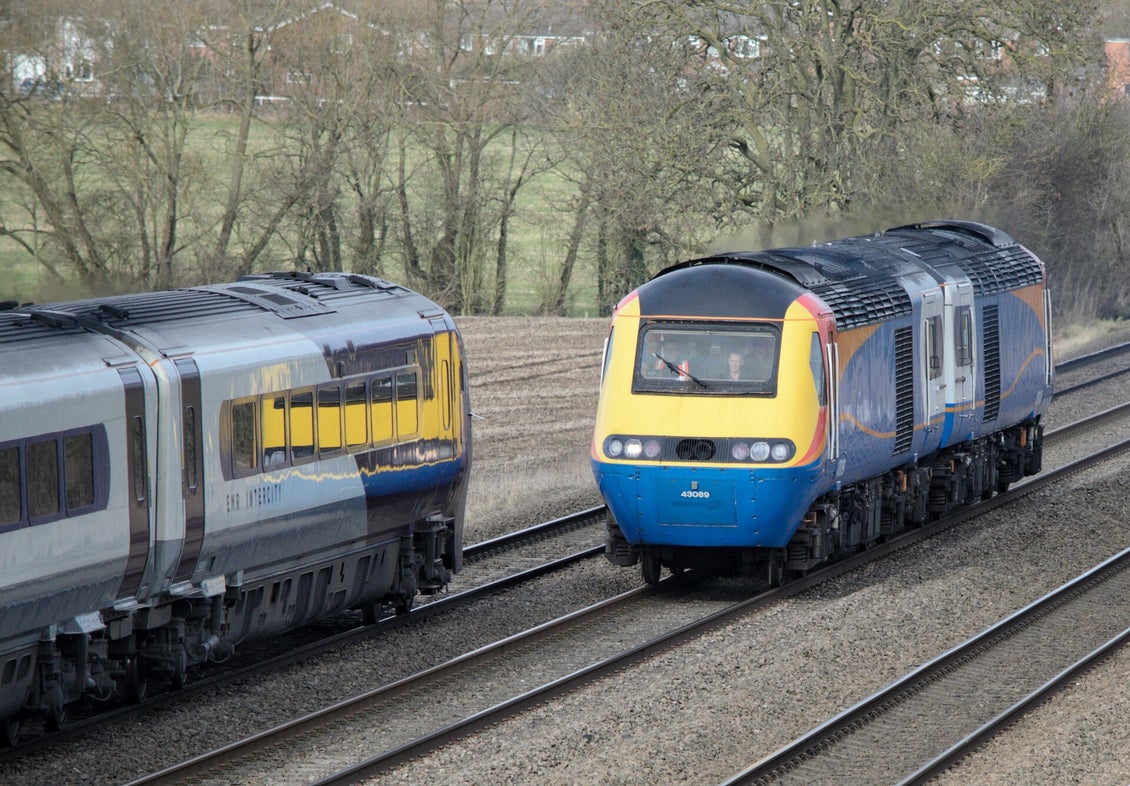 5/2/2022 : HST Pair from Butterley | RailwayTrainPhotographs