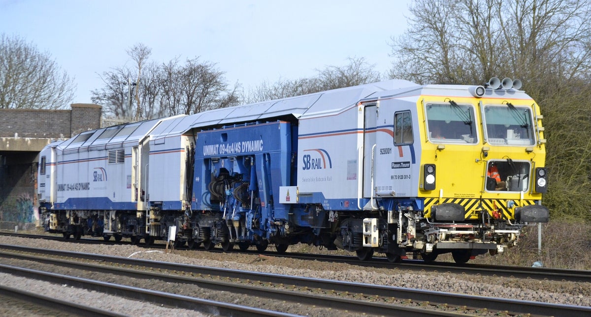 10/1/2020 : Plasser & Theurer / SB Rail | RailwayTrainPhotographs