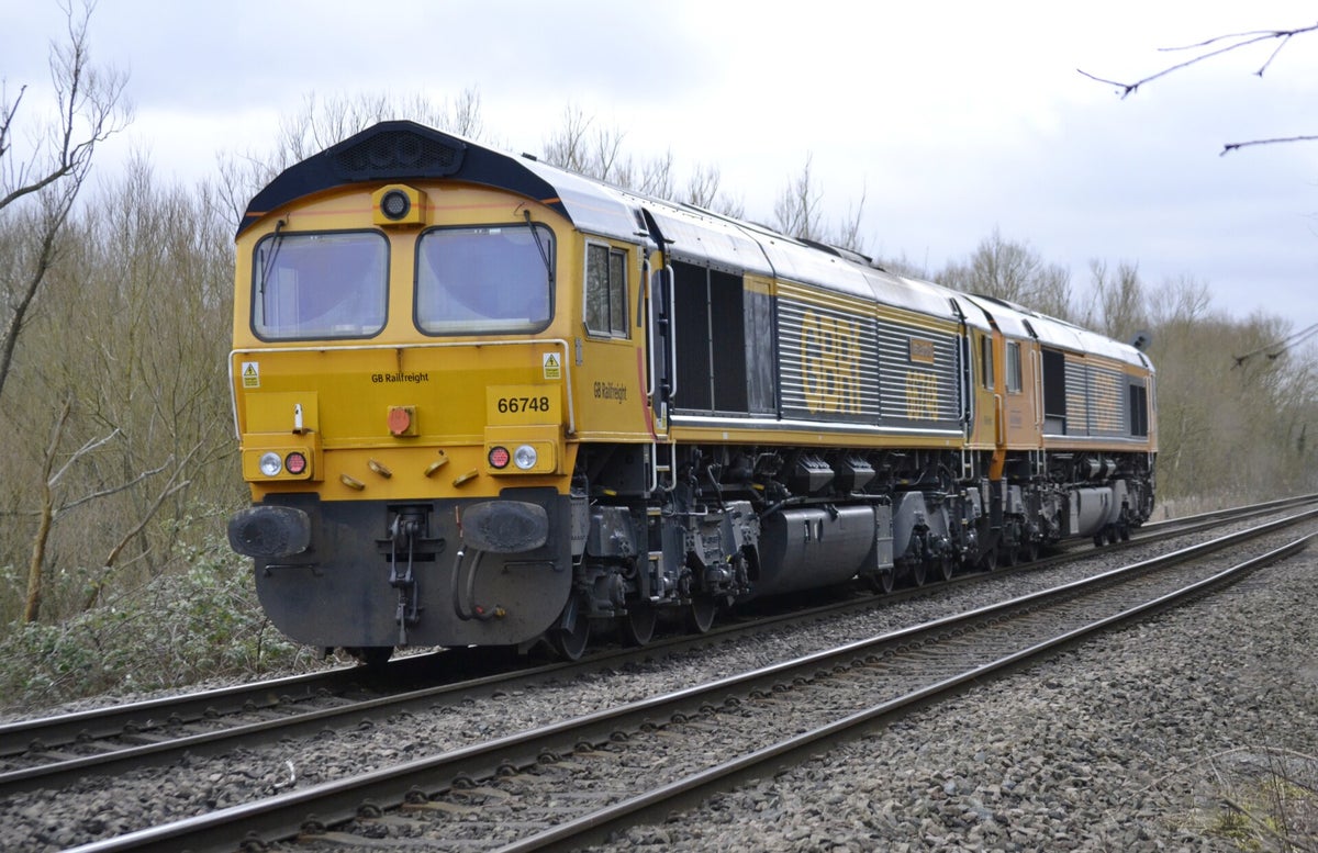 4/2/2020 : Class 66 Doubleheader | RailwayTrainPhotographs