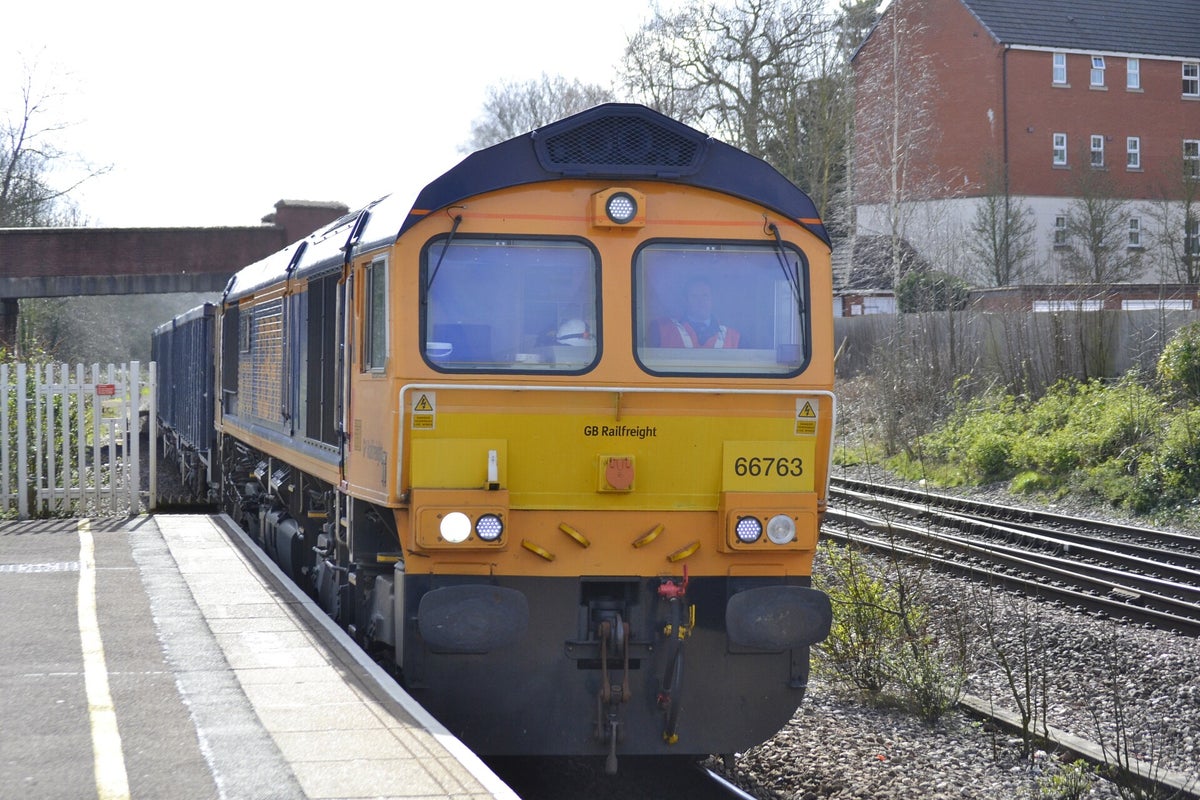 2/3/2020 : Class 66 | RailwayTrainPhotographs