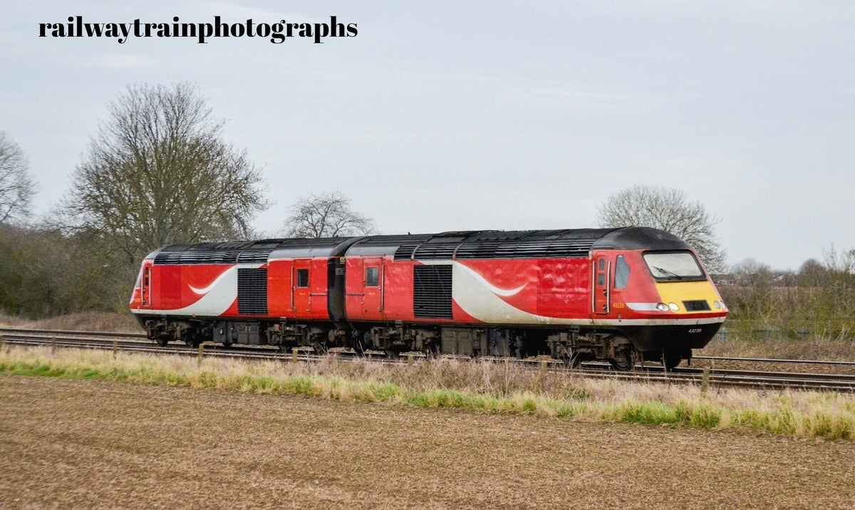 EMR (ex-LNER) Red Class 43 HST's | RailwayTrainPhotographs
