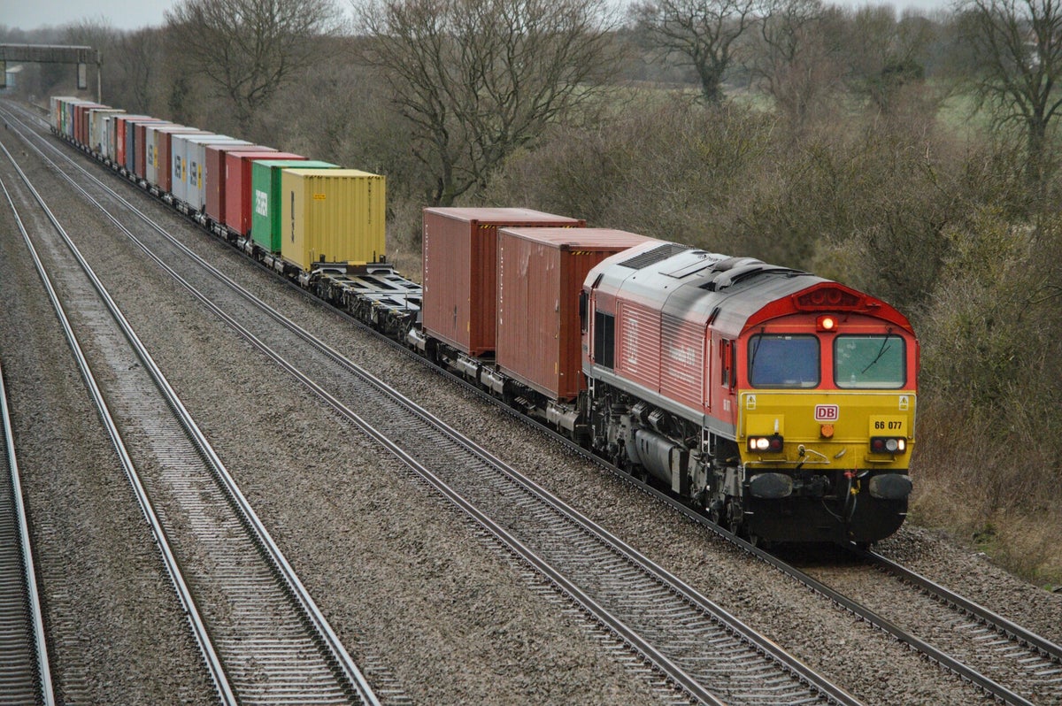 14/2/2022 : Class 66 | RailwayTrainPhotographs