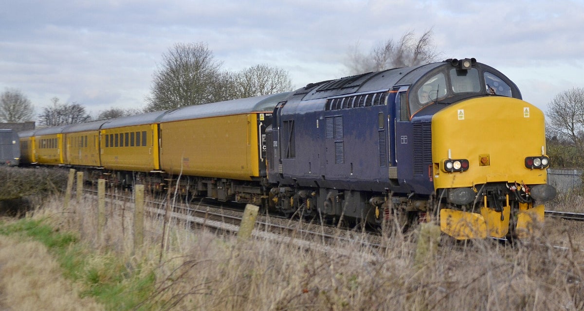 10/1/2020 : Class 37 Test Train | RailwayTrainPhotographs