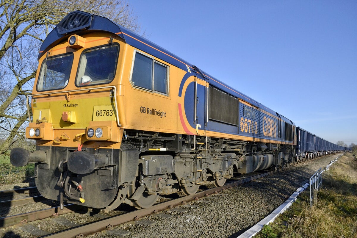 2/12/2019 : Class 66 | RailwayTrainPhotographs