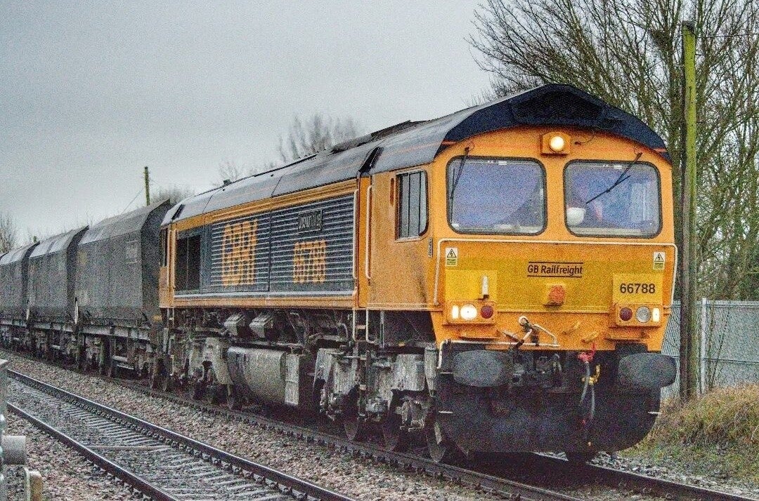 8/1/2022 : Class 66 | RailwayTrainPhotographs