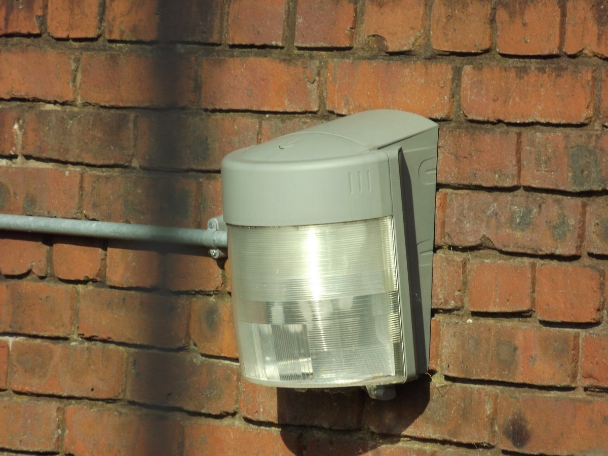 Thorn Piazza II Lantern Installations