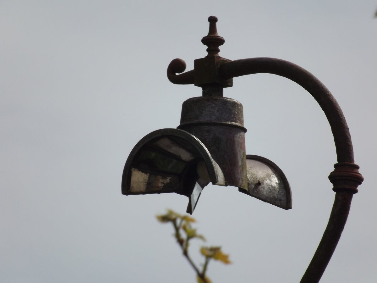 GEC Z5227 Lantern Installations