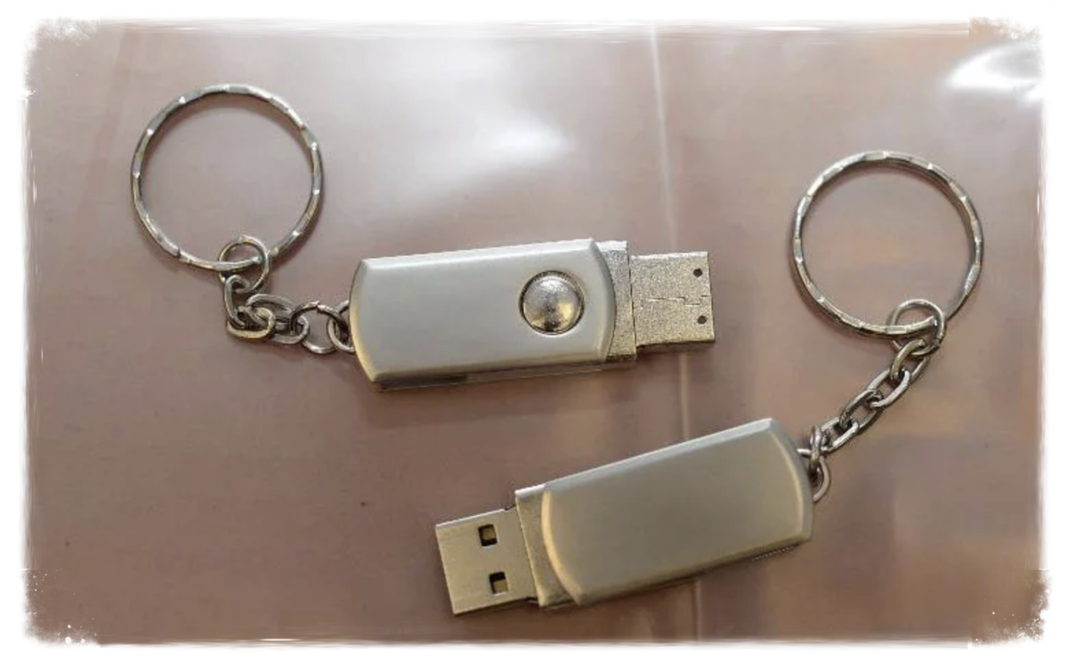 FBI: criminelen versturen USB-sticks met malware / Malware / Cybercrime ...