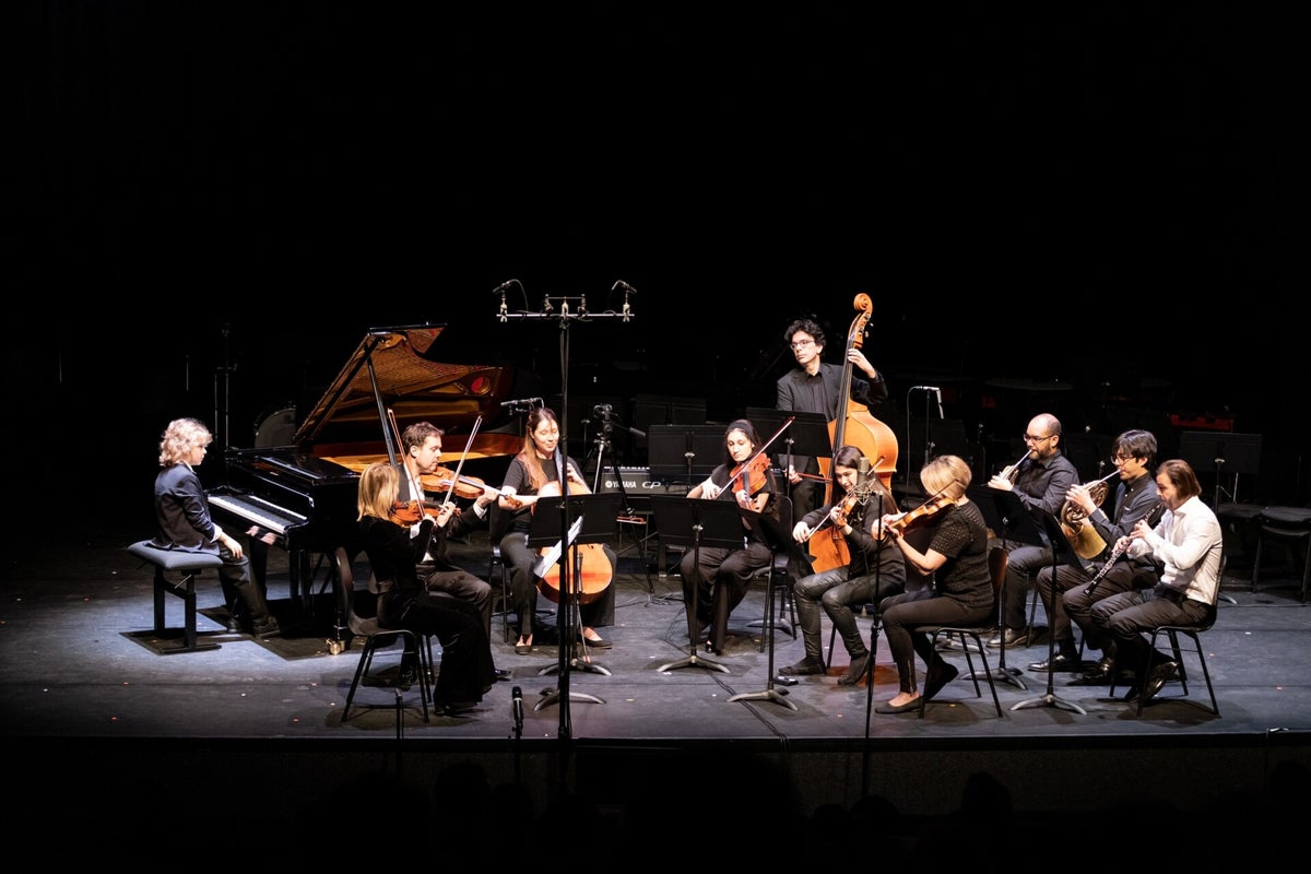 Gallery - On Stage | Lucas Chiche