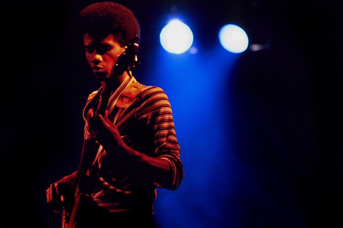 Alphonso Johnson, le pionnier du Chapman Stick (1951-) / L'actu | Grave ...
