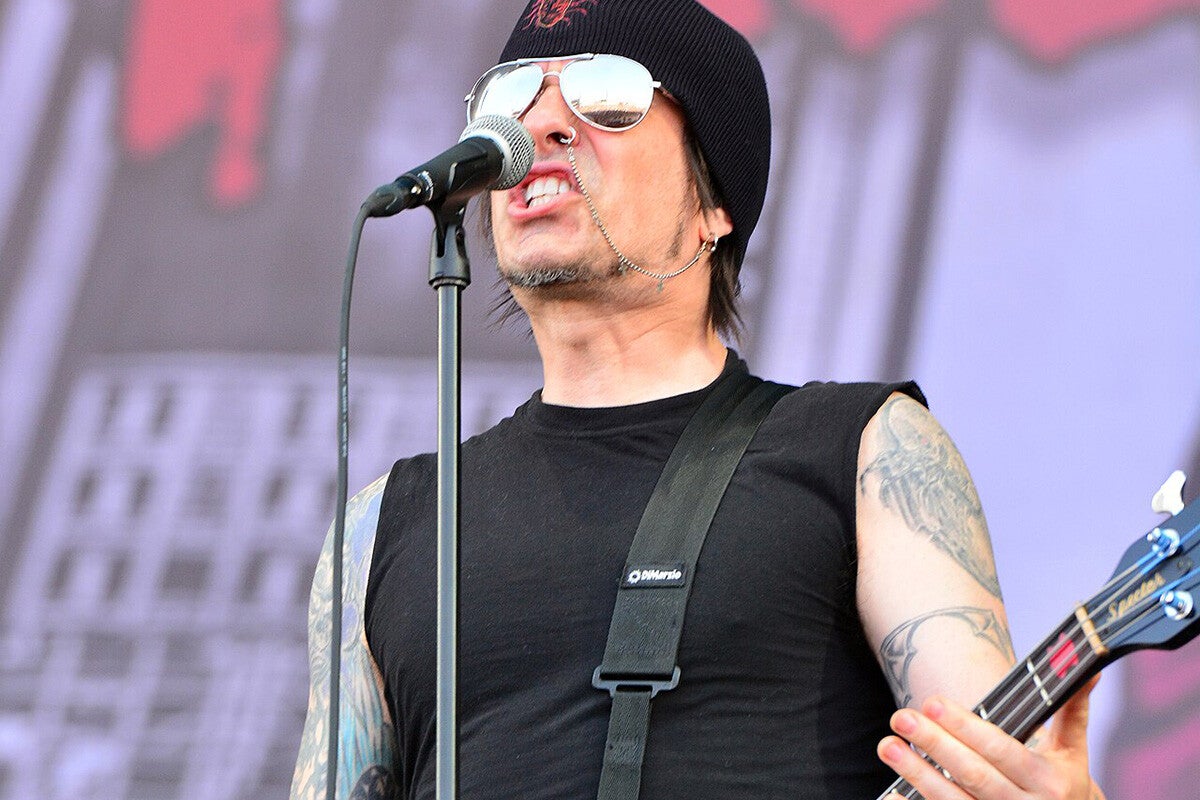 Rachel Bolan, la basse de Skid Row fête ses 60 ans (1964-) / L'actu ...
