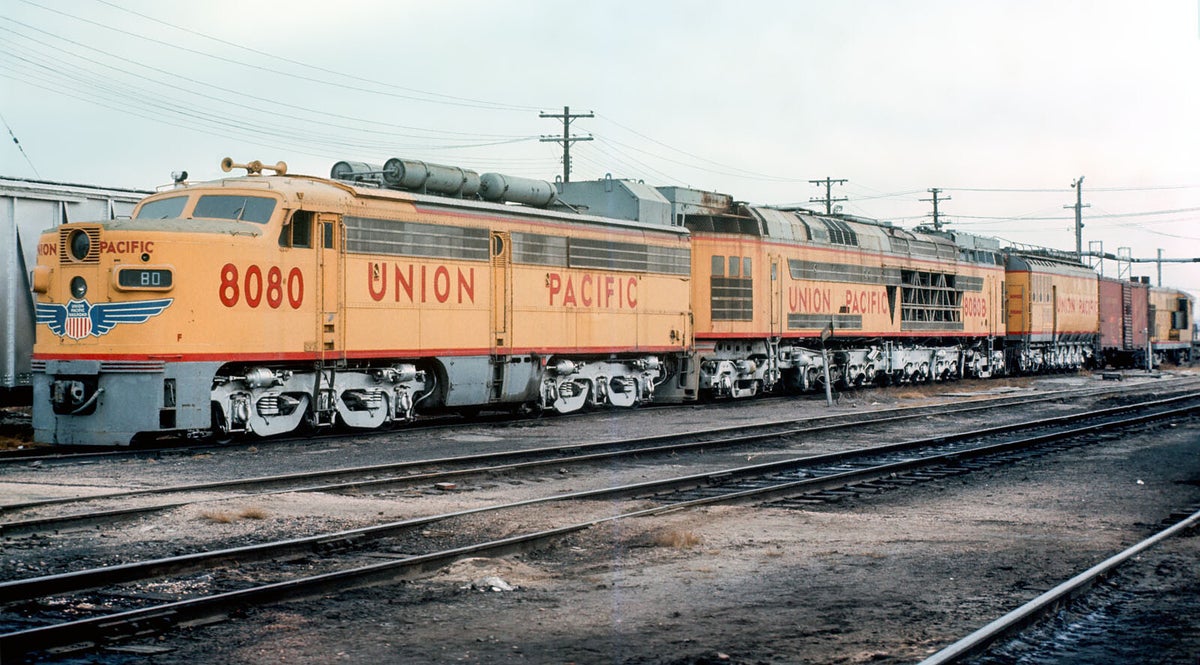 UP 8080 Coal-Burning Turbine | Trains and Railroads