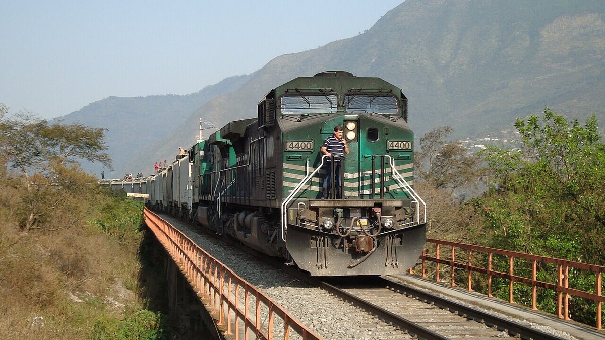 Ferrosur | Trains and Railroads