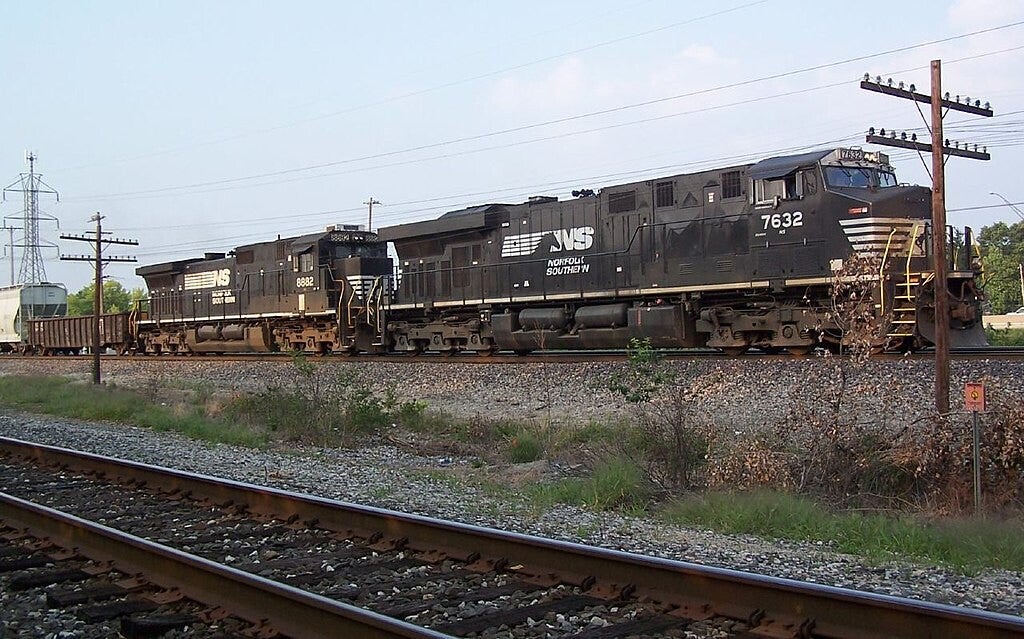 GE Dash 9 Series | Trains and Railroads