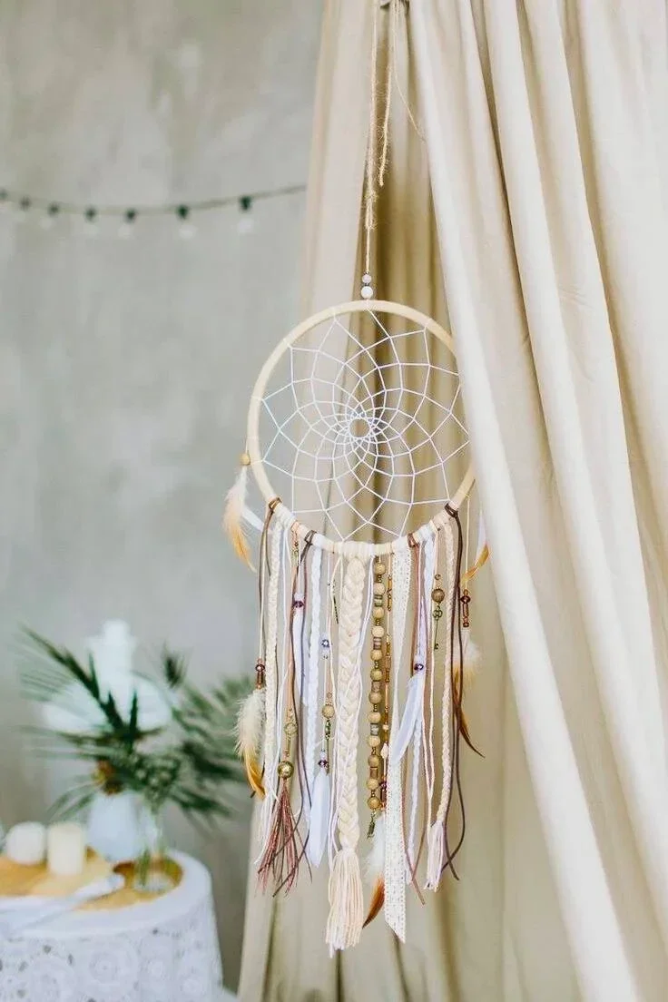 Faire un attrape-rêve facile / DIY & DÉCO | The Guide