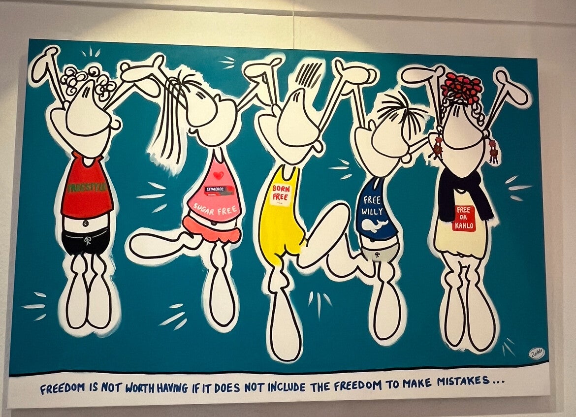 ATELIERBEZOEK CAROLE CZOPP, bekend om haar ZIEBEL figuurtje | Art By Step