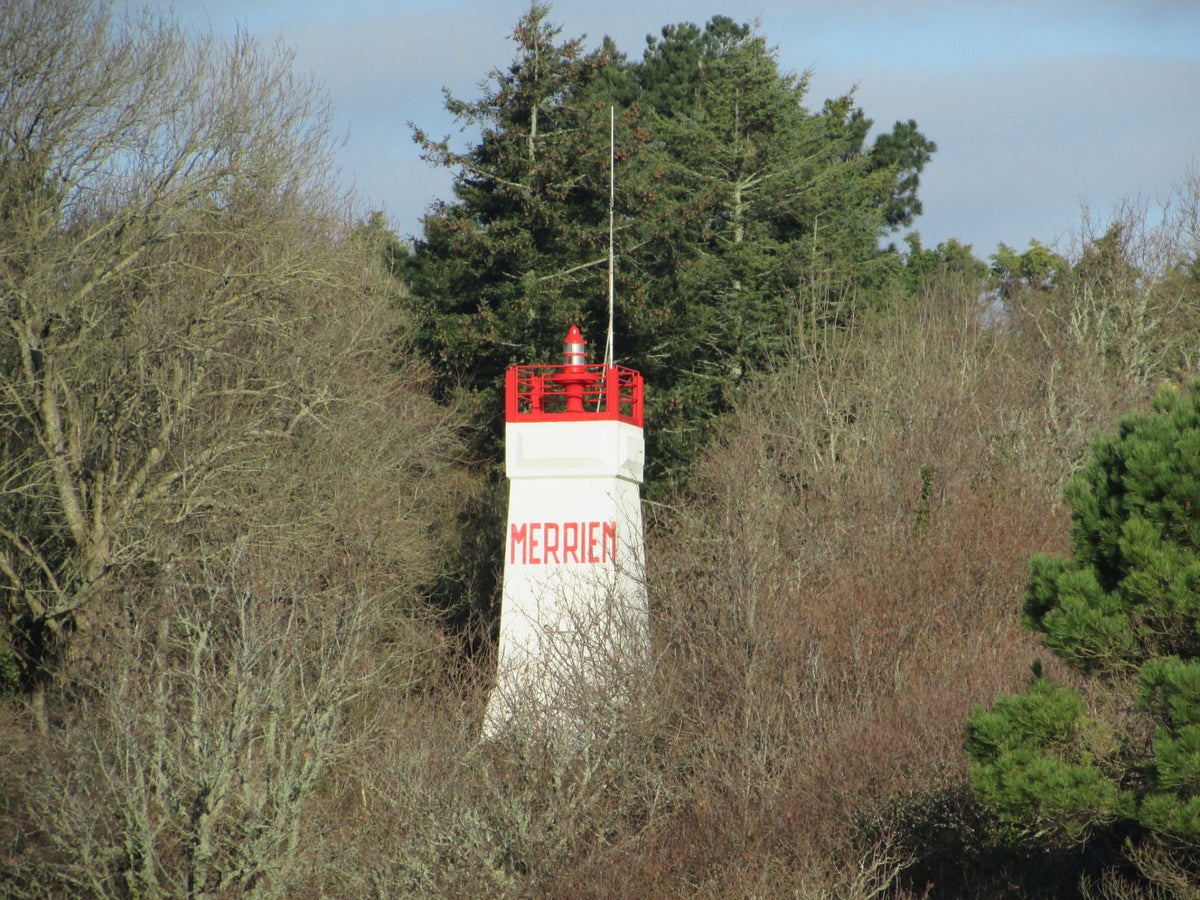 MERRIEN "feu" / FINISTERE | www.Christel's .Vuurtorensite.be