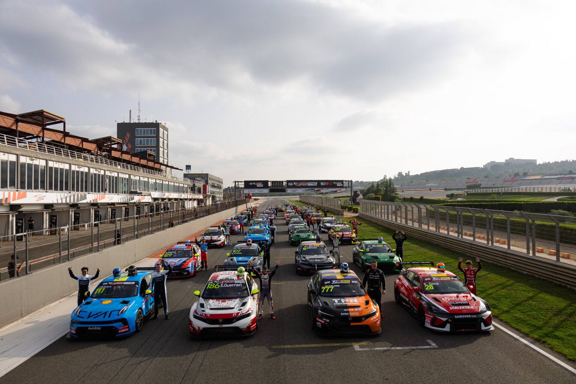 29 Fahrzeuge für TCR World Tour und TCR Spain in Valencia genannt | MTD