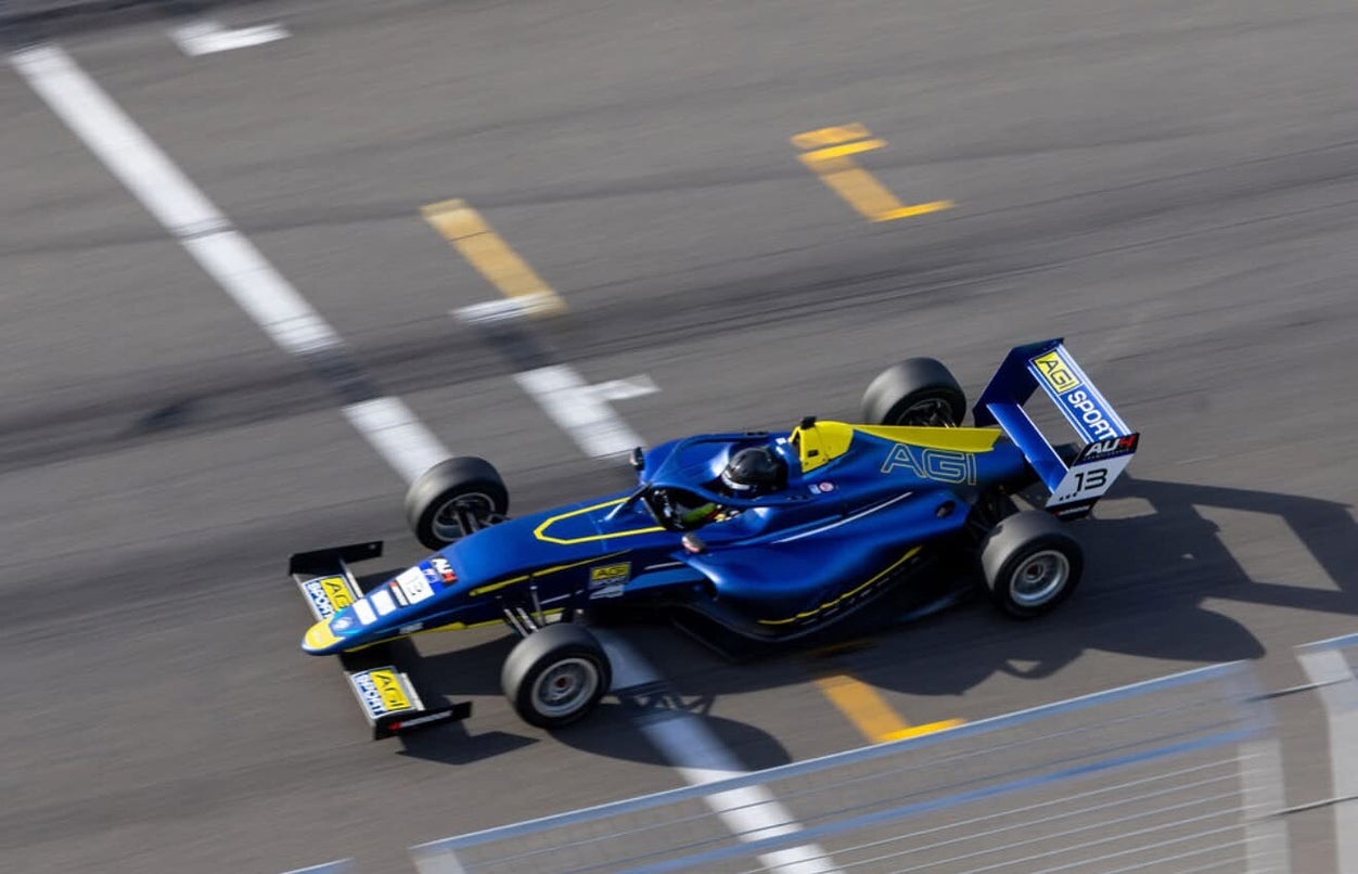 McNeill, Killion und Duske gewinnen AU4 Rennen auf The Bend Motorsport ...