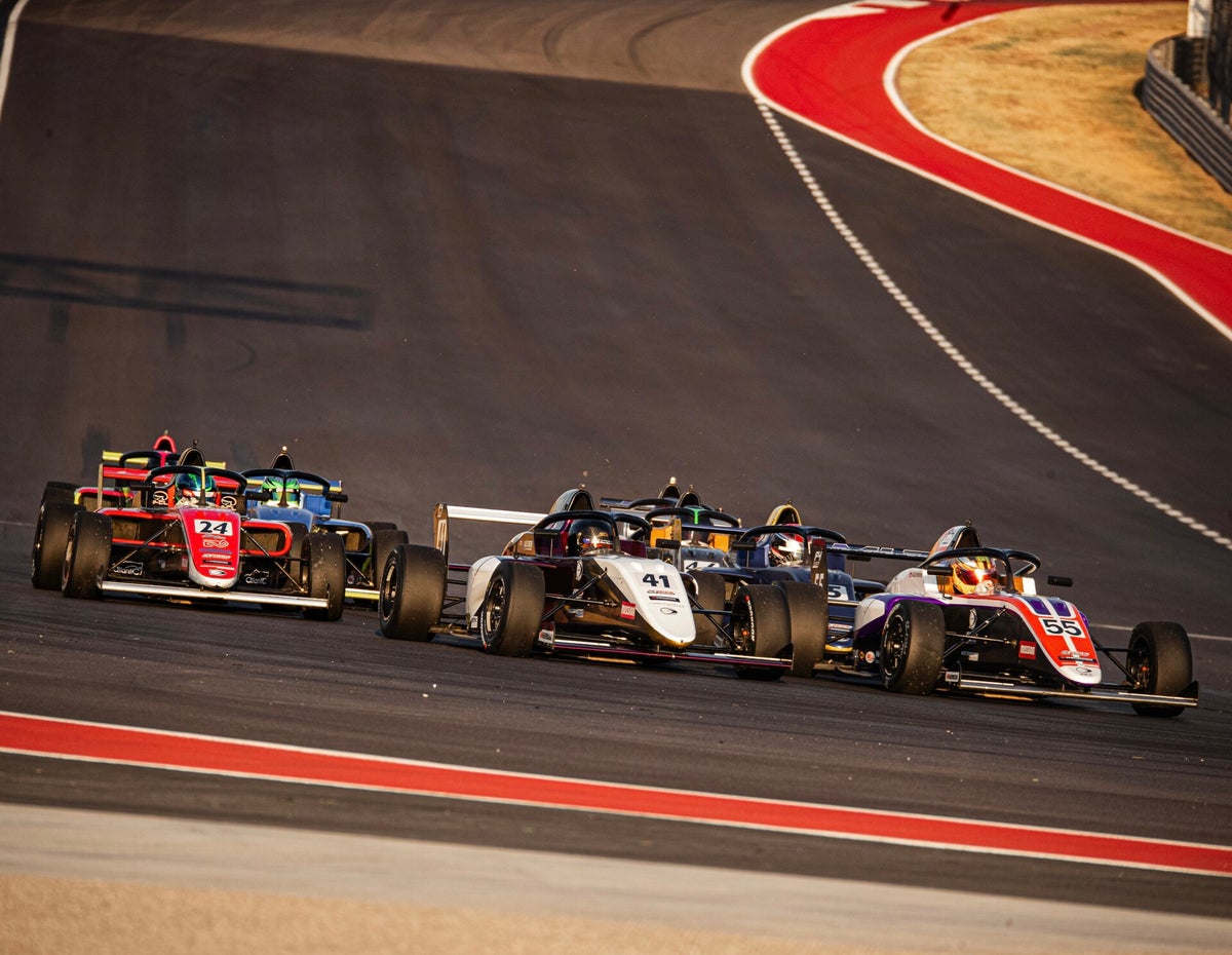 Daniel Quimby holt sich den Meistertitel in der F4 US Championship ...