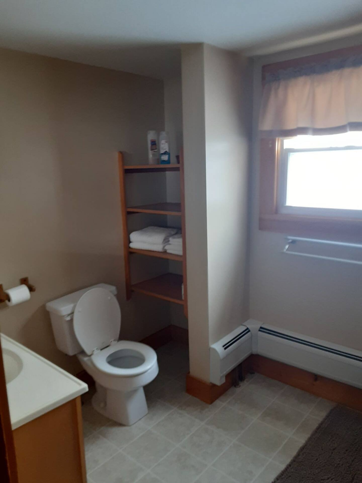 King Suite / Inn | Notch View Inn and Campground