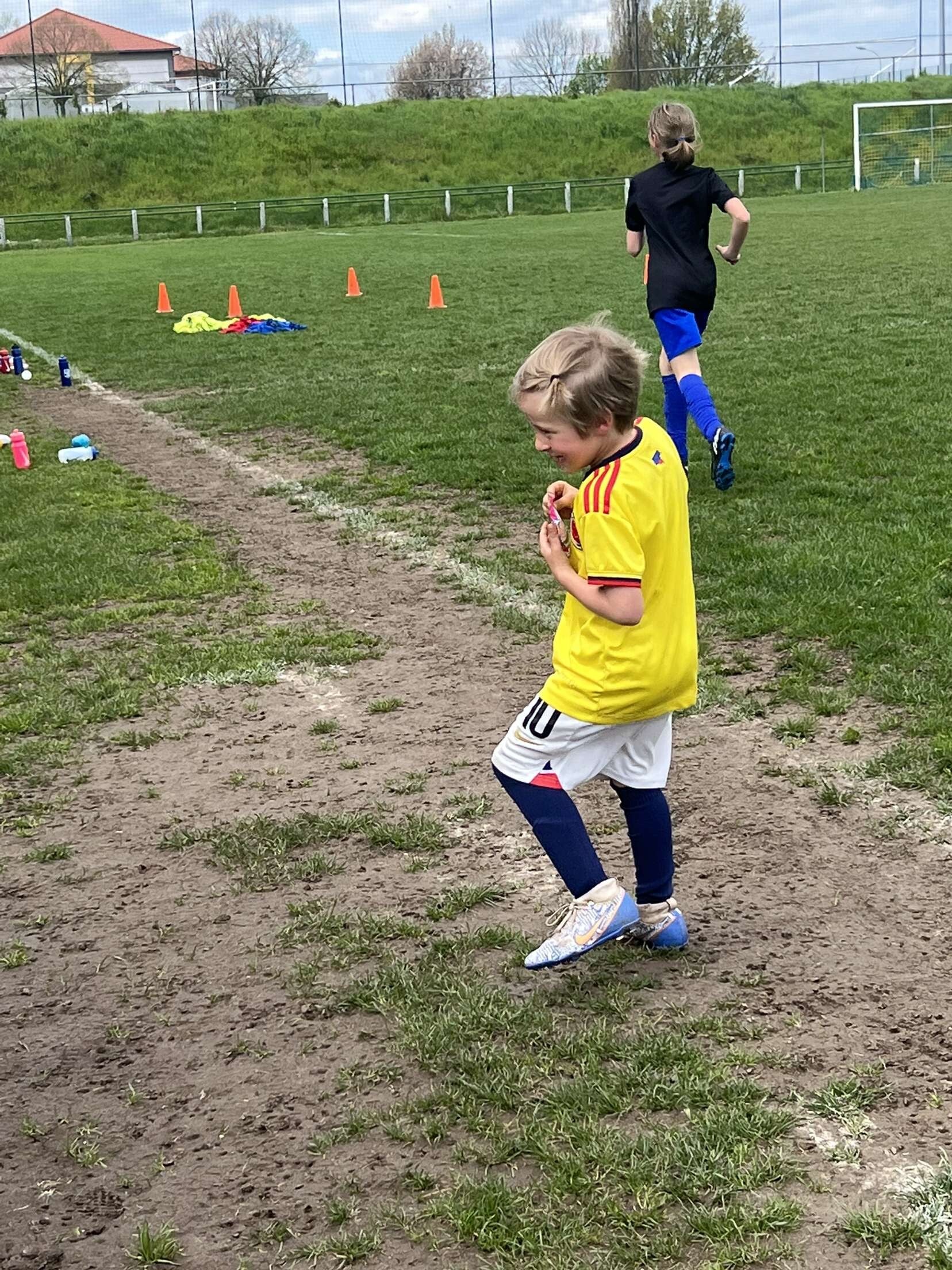 FOOTBALL CLUB NOIDANAIS