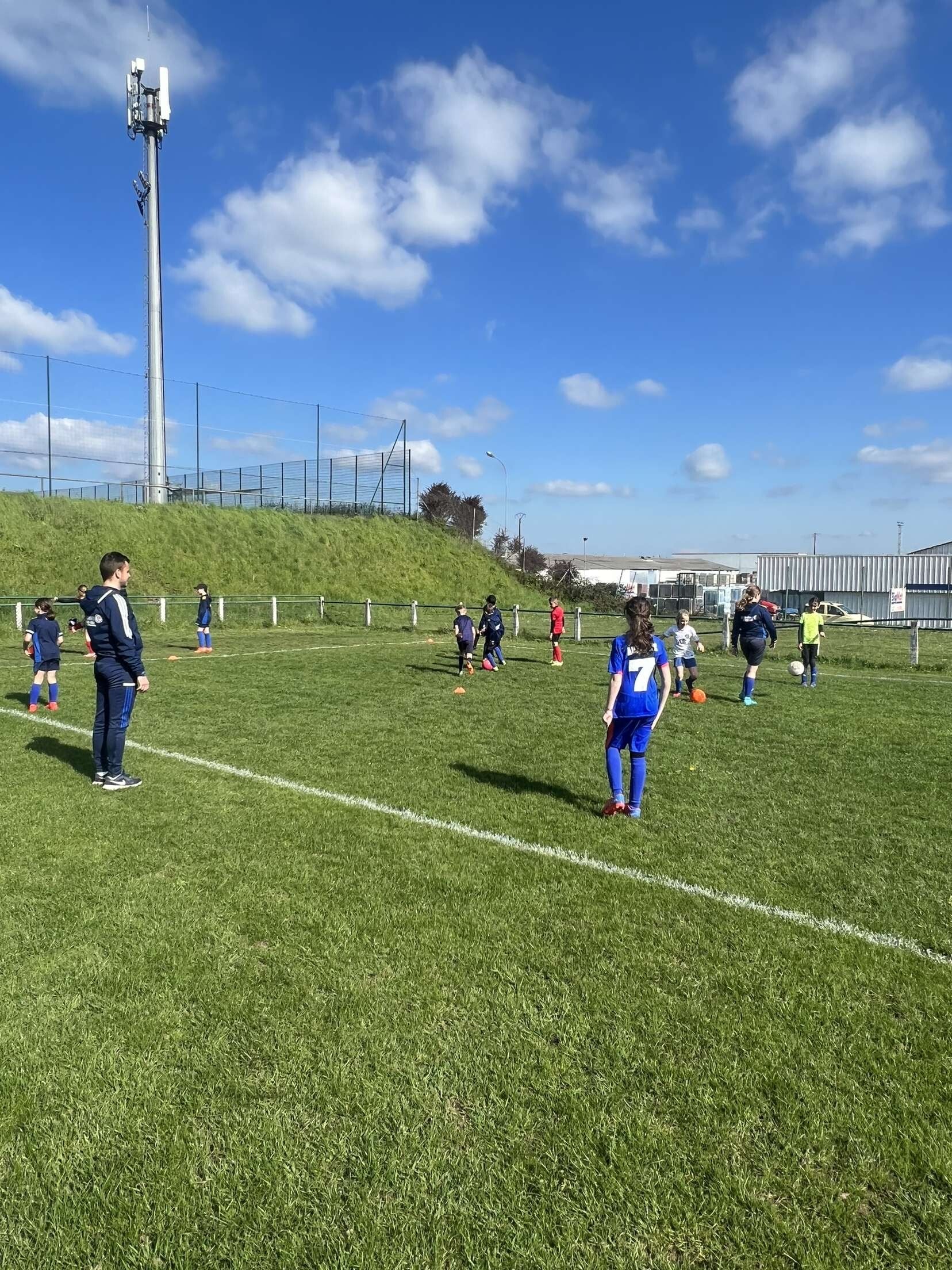 FOOTBALL CLUB NOIDANAIS