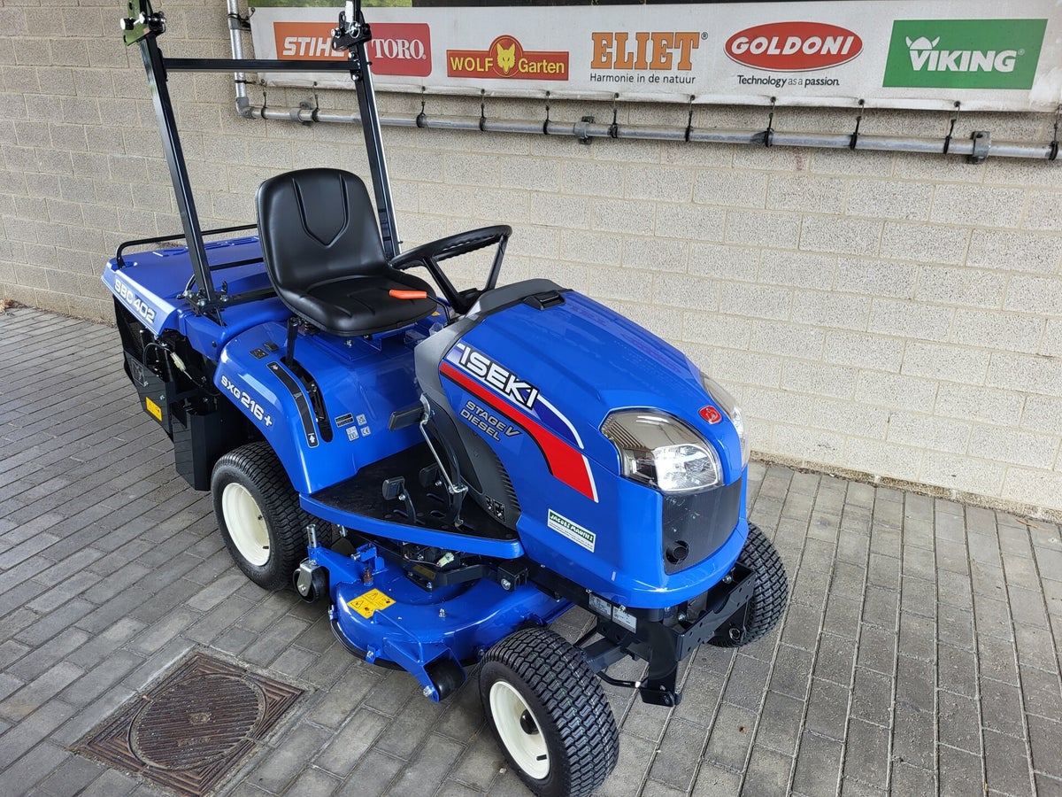 Iseki SXG 216+ LSE professionele zitmaaier | Jacobs Maurits bv