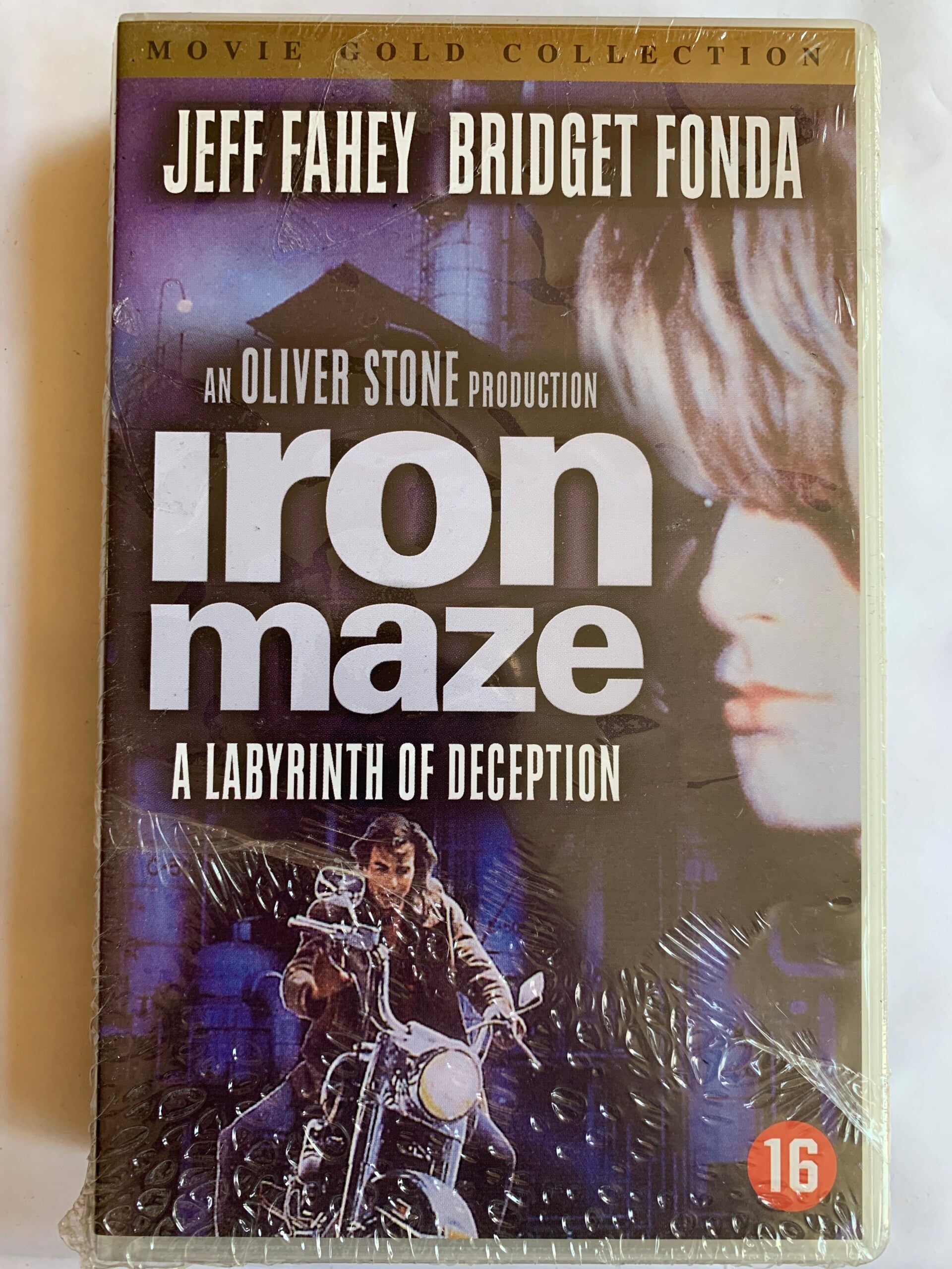 IRON MAZE (VHS) | Carduelis & Media