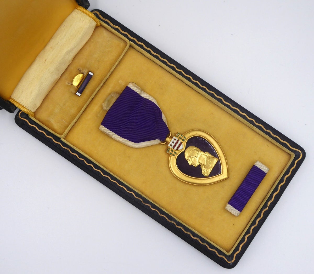 WW2 Cased Numbered Purple Heart Medal '318832' 1942 (Rex Products Co ...