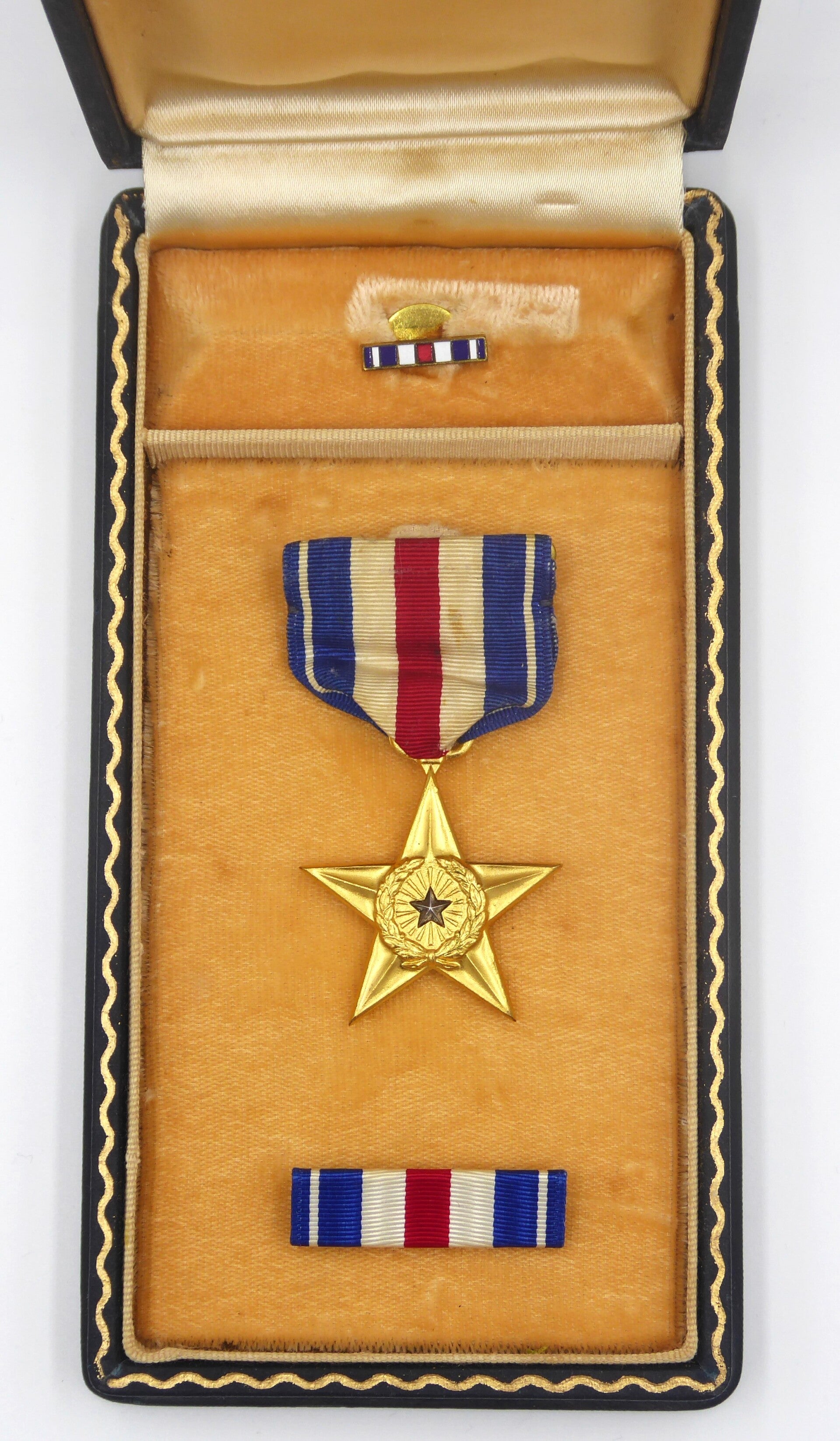 WW2 Cased Silver Star Medal | Chasing Militaria
