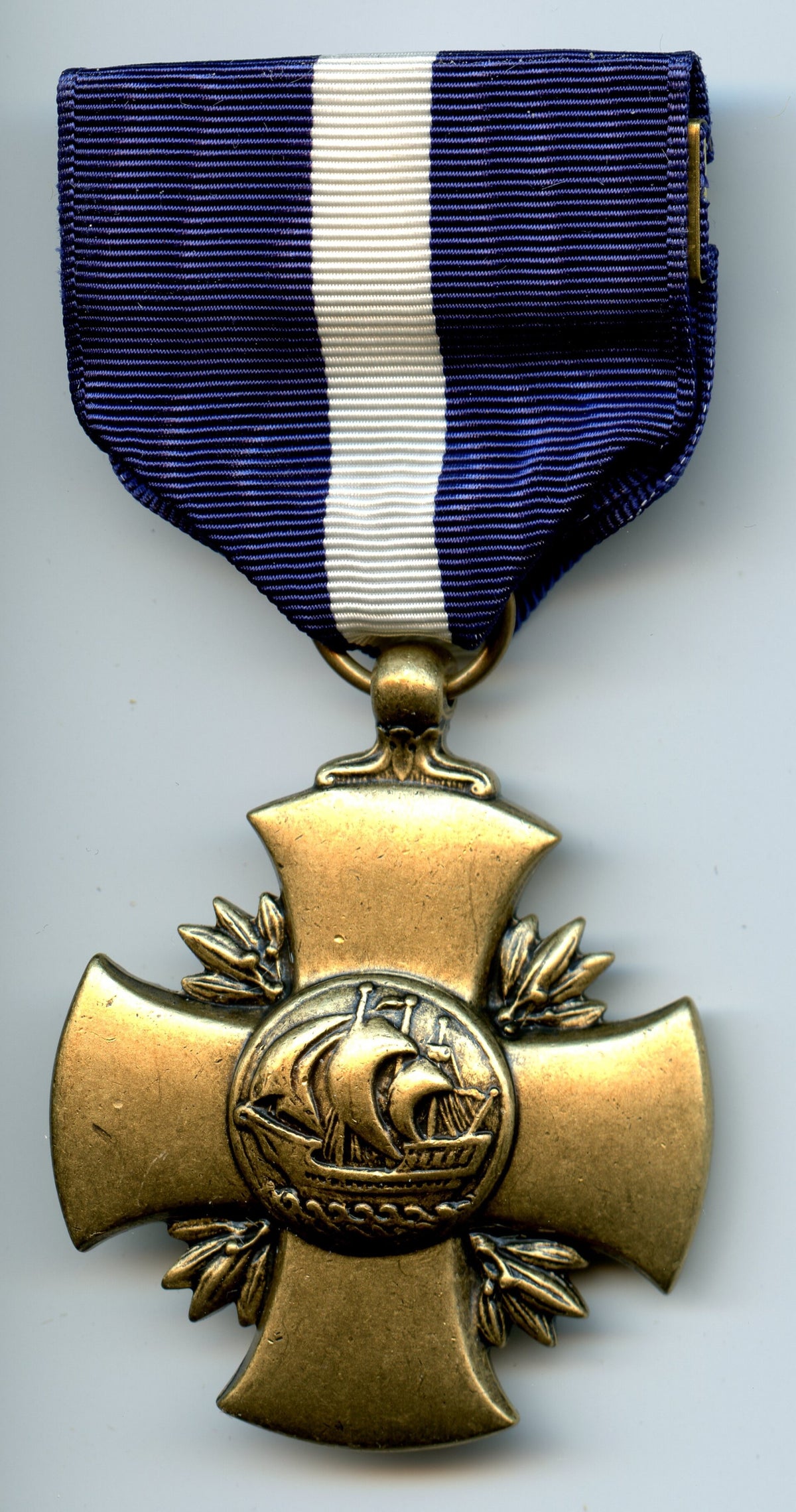 Vietnam Era Navy Cross | Chasing Militaria