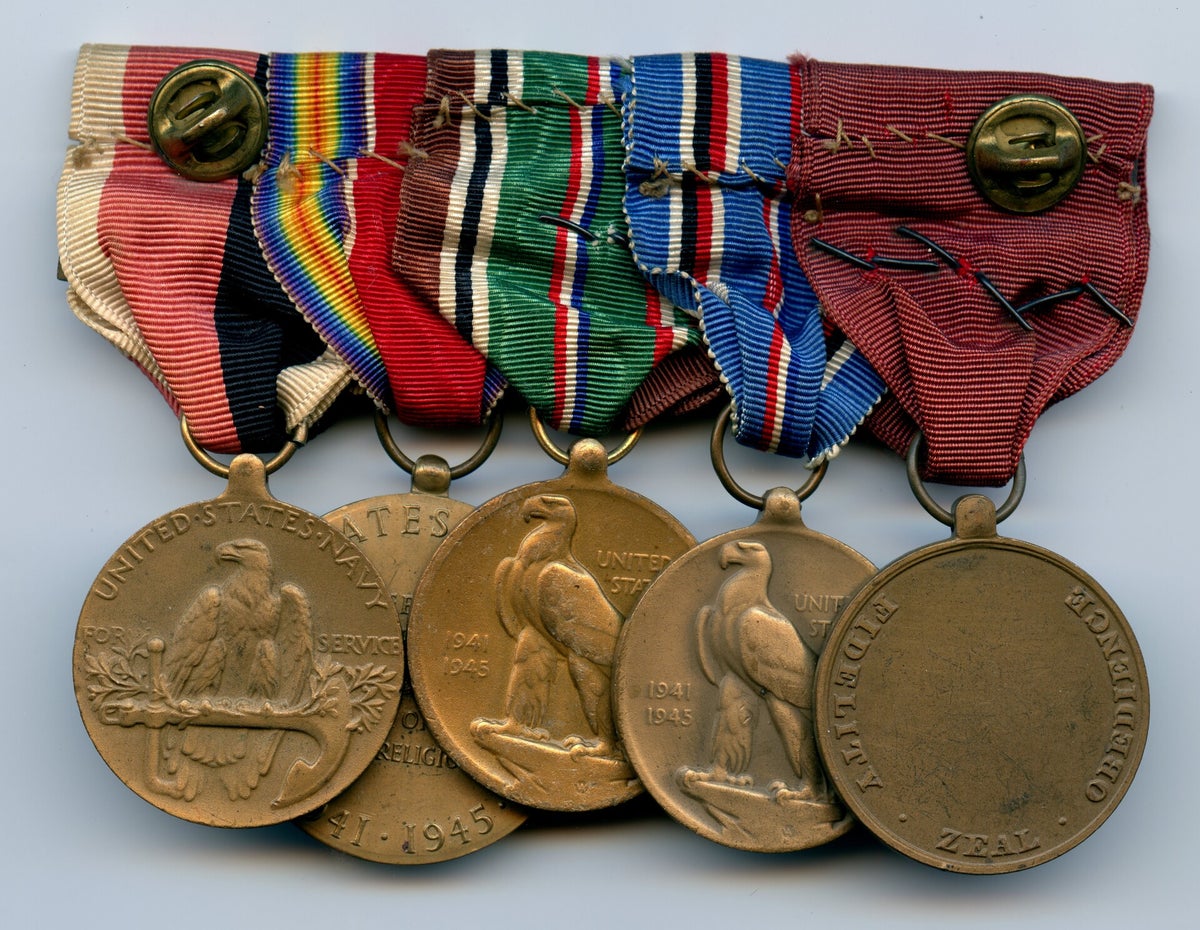 WW2 US Navy Medal Bar (GC, NC, EAME, VM, NOM) | Chasing Militaria